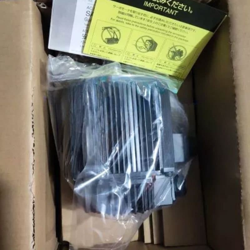 Yaskawa SGMG-09V2AB Sigma-II AC Servo Motor - GoldRayline